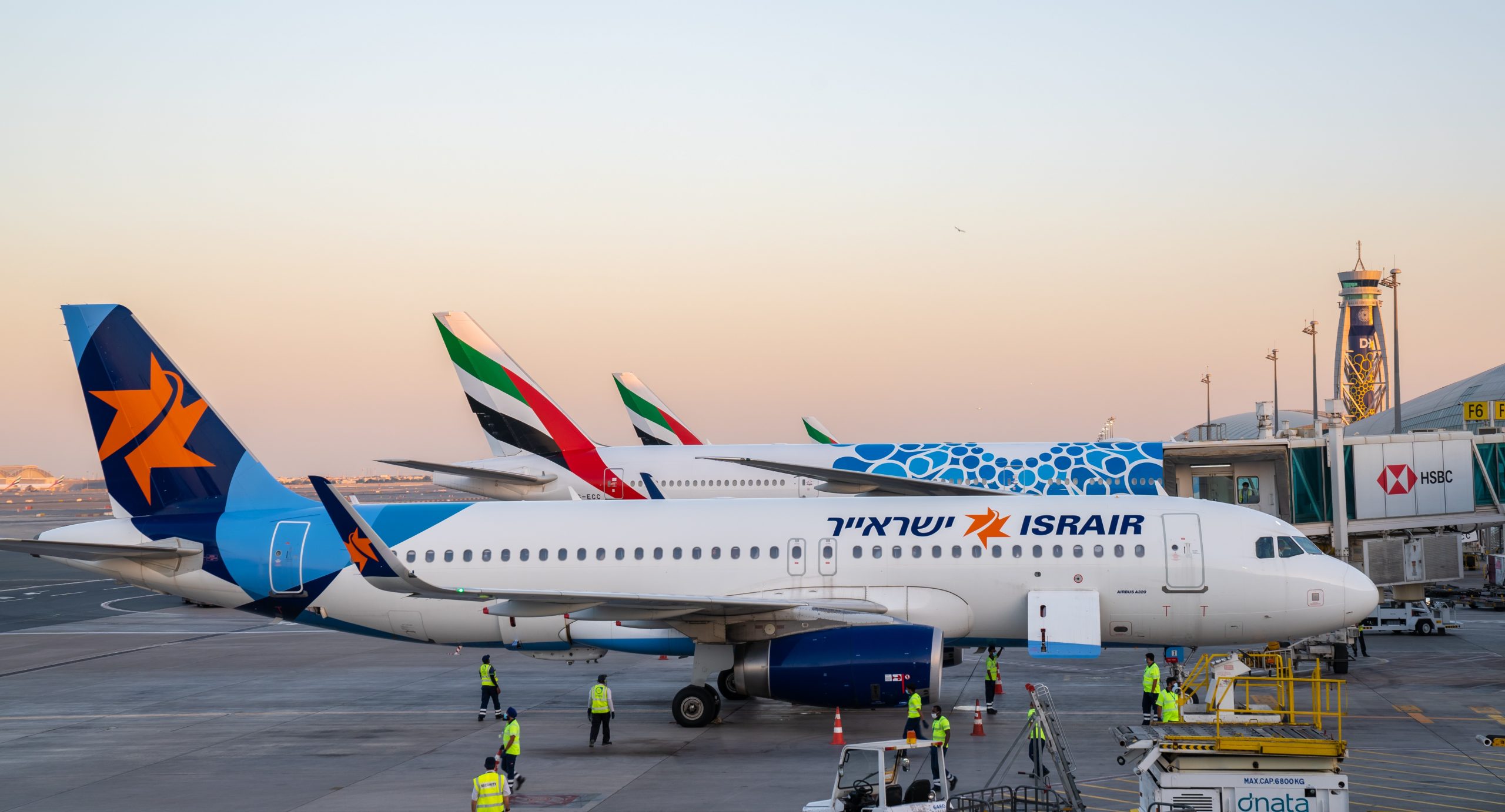 Israir Becomes First Israeli Airline to Land Commercial Flight into Dubai