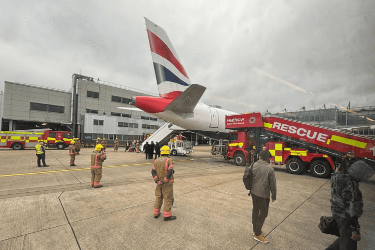 British Airways Captain Deploys Emergency Slide On Airbus A320 While ...